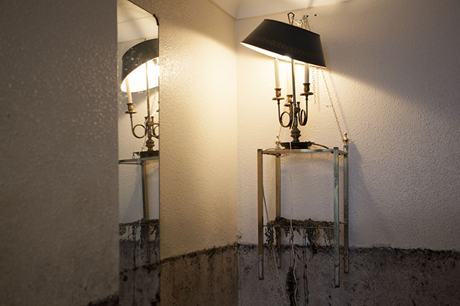 Emma Critchley / INSTALLATIONS / Do You Know Nothing?