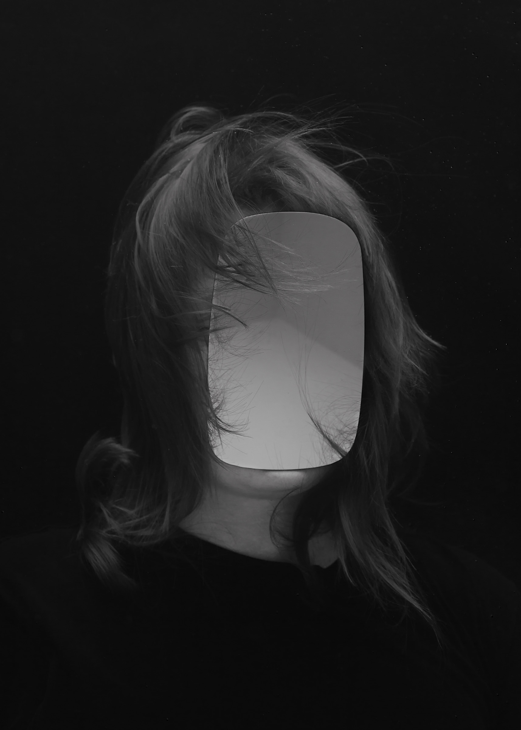 Emma Critchley / PHOTOGRAPHS